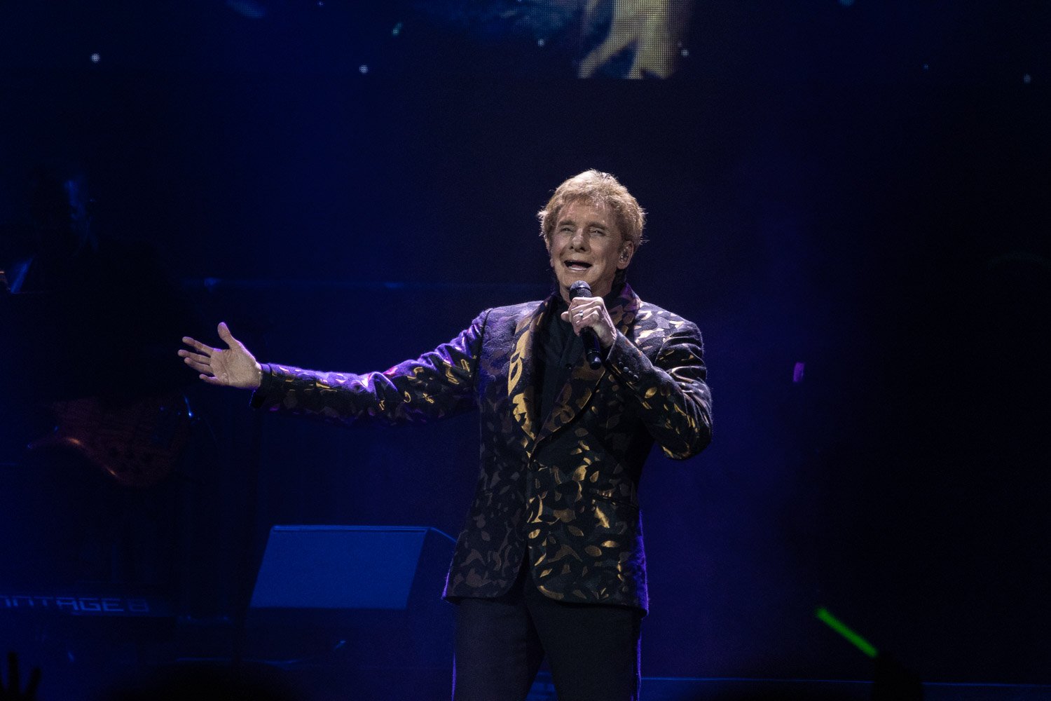 Barry Manilow In Concert At Cincinnati’s Heritage Bank Center