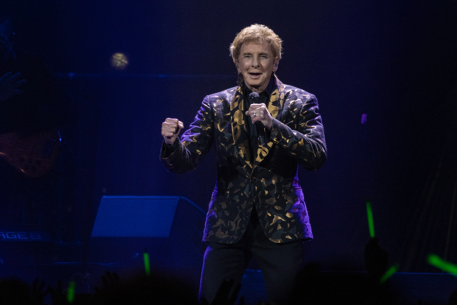 Barry Manilow In Concert At Cincinnati’s Heritage Bank Center