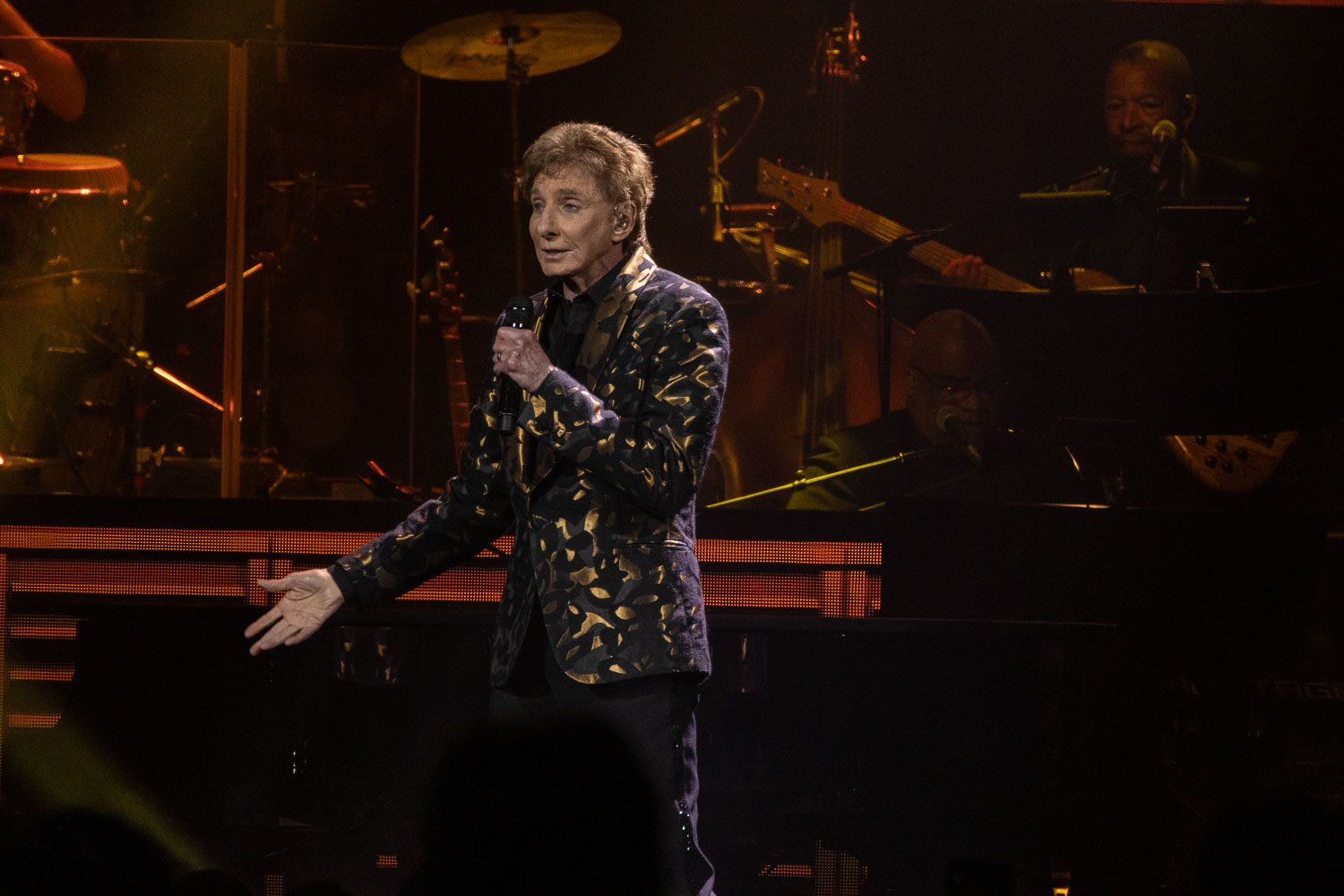 Barry Manilow In Concert At Cincinnati’s Heritage Bank Center