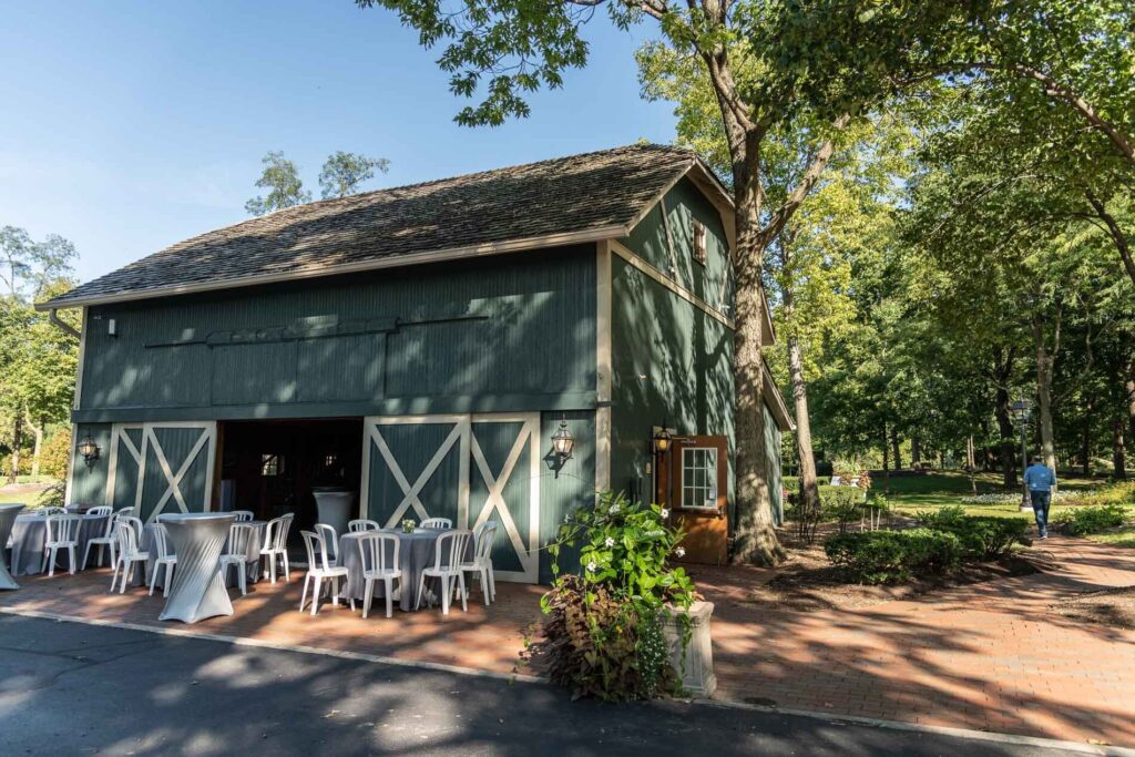 Benham’s Grove Centerville Ohio Wedding Photos & Information