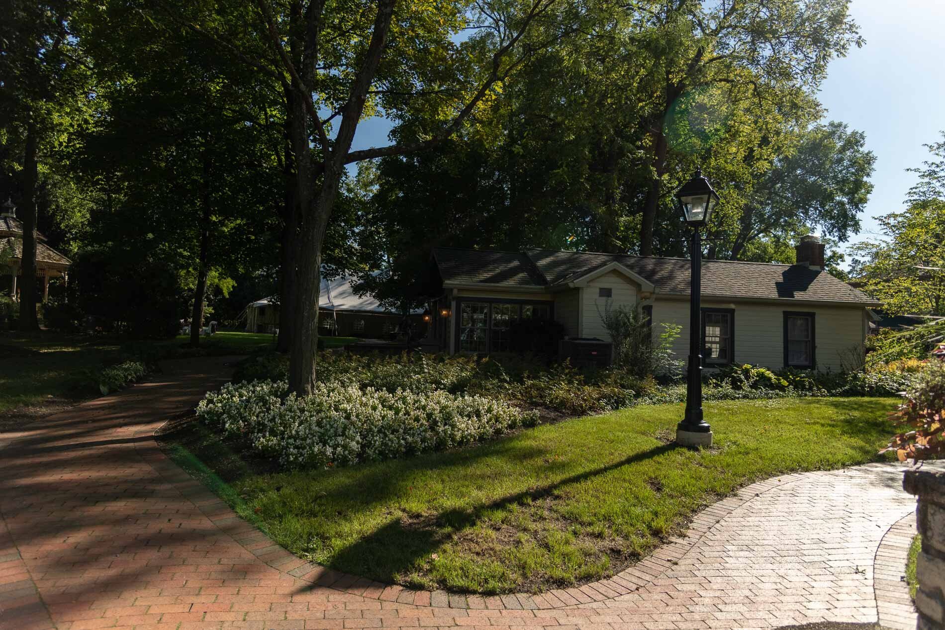 Benham’s Grove Centerville Ohio Wedding Photos & Information