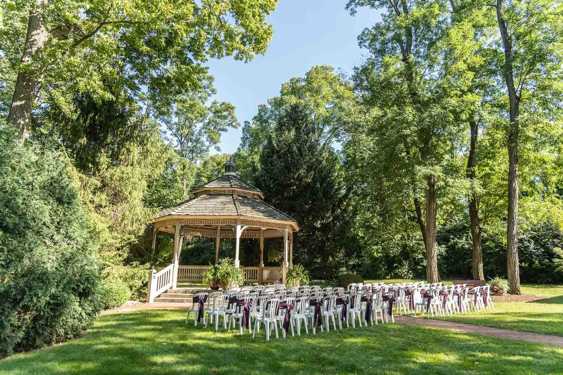 Benham’s Grove Centerville Ohio Wedding Photos & Information