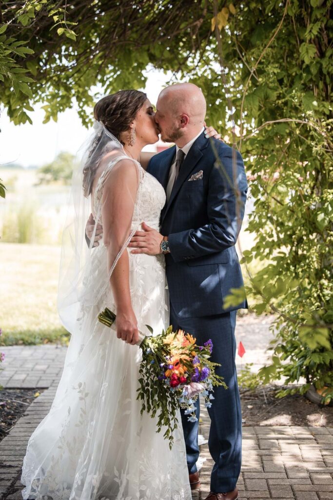 The Estate At Sunset Farm Wedding Photos & Venue Information